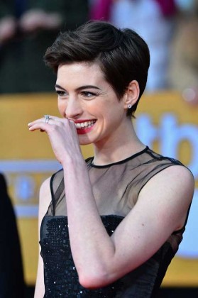 25+ Best Anne Hathaway Pixie Cut | Pixie Cut - Haircut for 2019